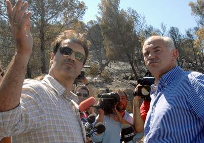 Papandreou mène campagne sur les terres brûlées | iNFO-GRECE