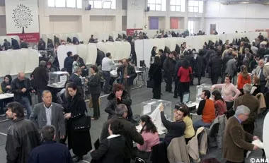 Papandreou s'impose avec force au PASOK | iNFO-GRECE