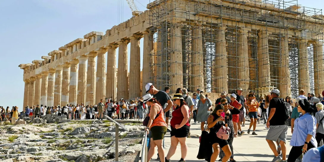 La Grèce va instaurer des quotas pour visiter l'Acropole d'Athènes ...